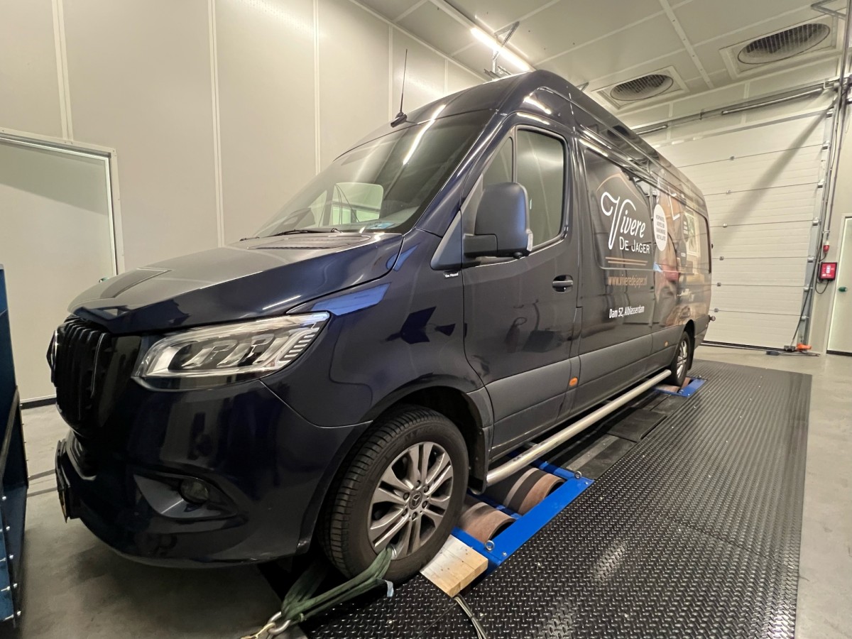 Stage 1 ready for the Mercedes-Benz Sprinter 319 CDI | Dyno ...